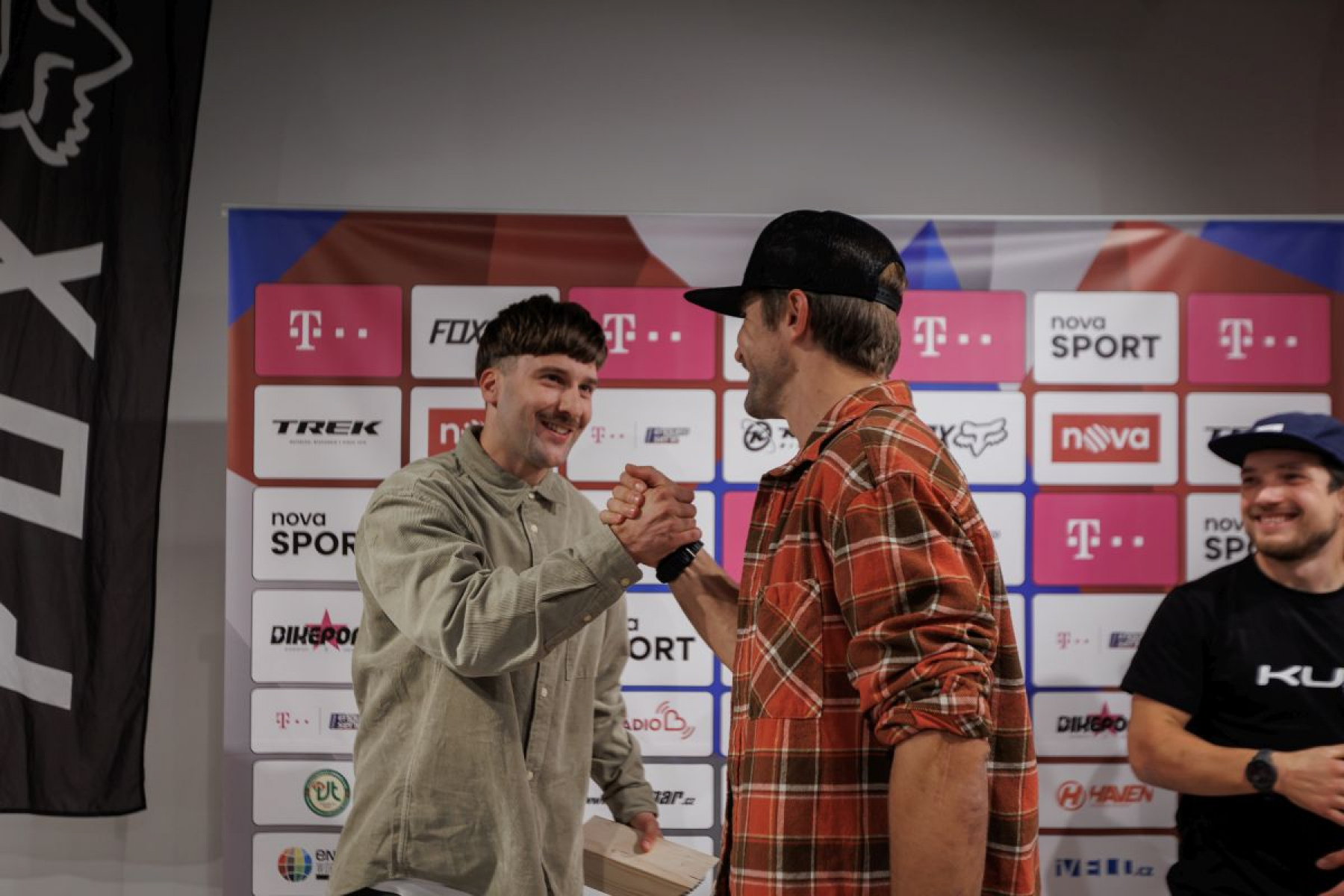 Tomáš Král - vyhlášení vítězů T-Mobile České Enduro Série 2022 | Galerie | T-Mobile Česká Enduro ...
